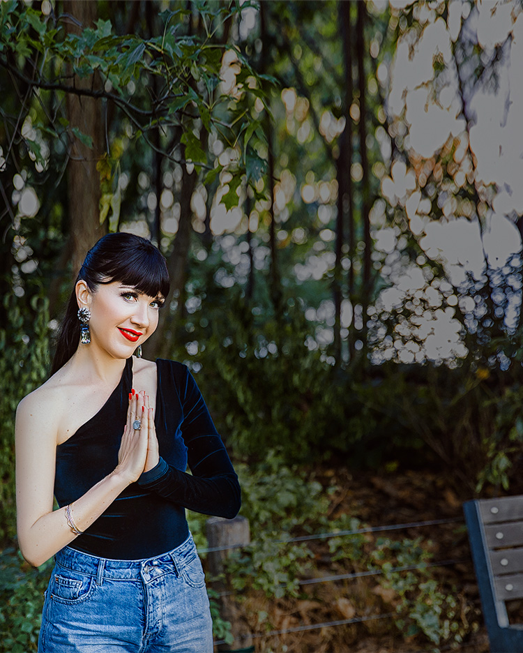 Boss Bitches Make Bank - Ingrid Arna